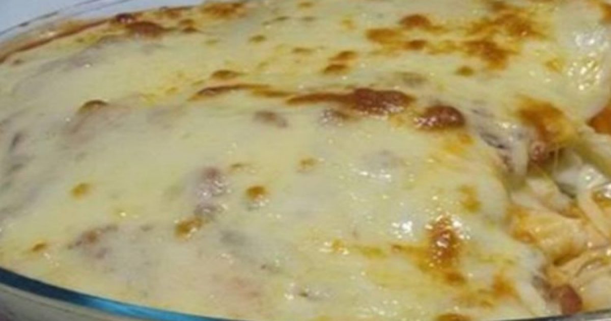 Πέννες στο φούρνο, ψημμένες σε μια αφράτη πικάντικη κρέμα τυριών με 3 ...