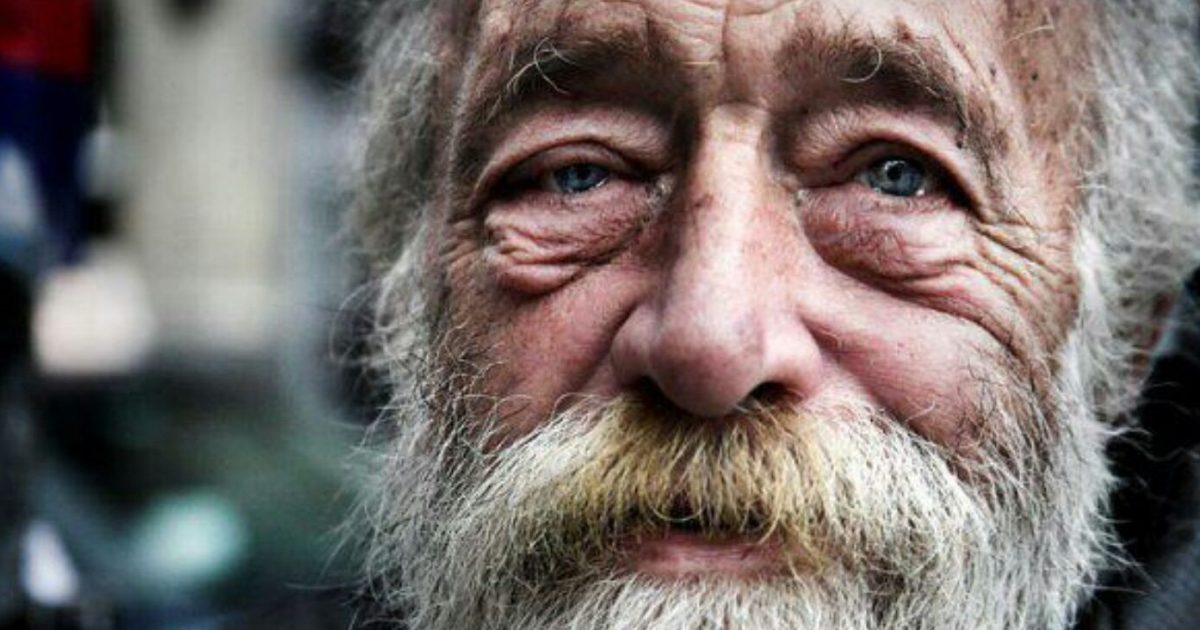 Ένα γράμμα γροθιά στο στομάχι γεμάτο αλήθειες από έναν γονιό στο παιδί ...