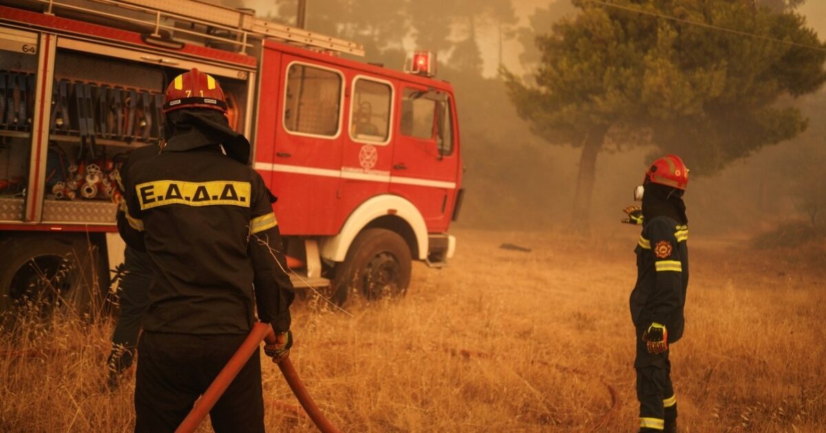 ΜΕΓΑΛΗ ΦΩΤΙΑ ΤΩΡΑ ΣΤΗΝ ΕΛΛΑΔΑ: ΕΚΚΕΝΩΘΗΚΕ ΣΧΟΛΕΙΟ – «ΚΑΤΑΠΙΝΕΙ ...