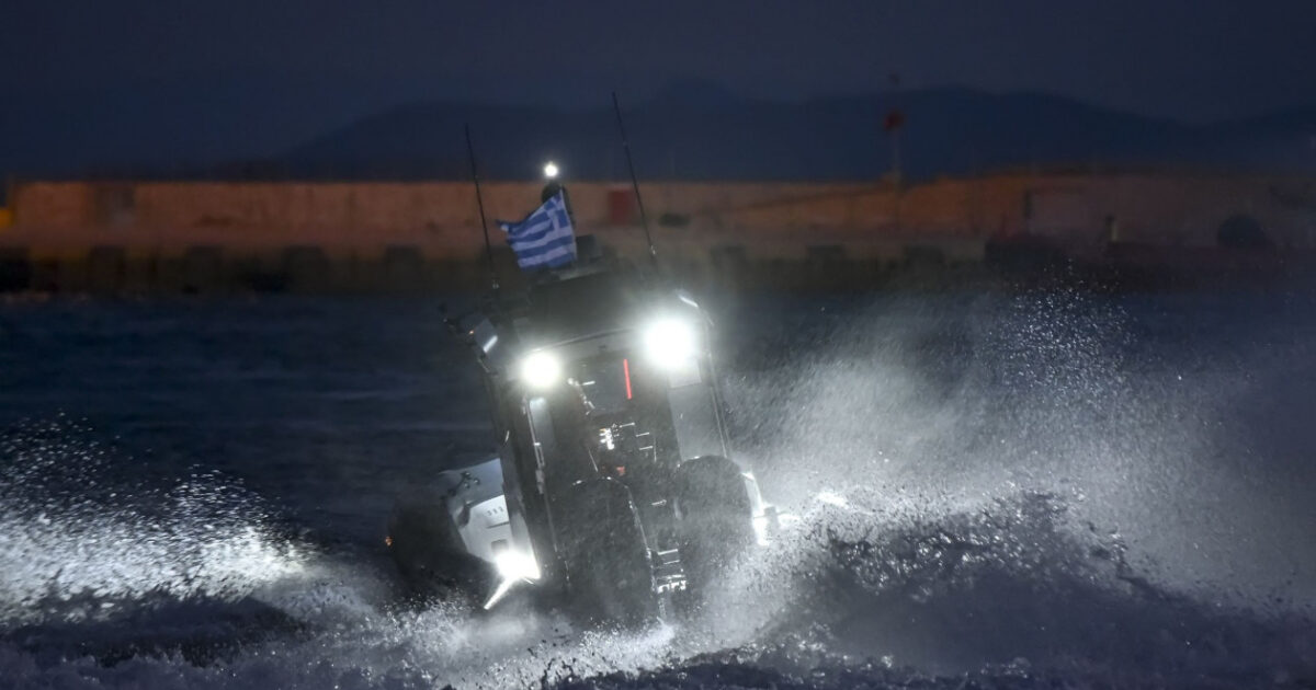 ΕΚΤΑΚΤΗ ΕΙΔΗΣΗ: ΜΟΛΙΣ ΒΡΗΚΑΝ ΣΤΟ ΠΤΩΜΑ ΤΟΥ ΜΕΣΑ ΣΤΗ ΘΑΛΑΣΣΑ | CityPatras