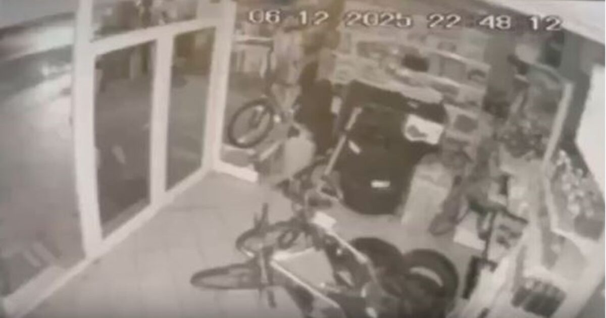 ΣΕΙΣΜΟΣ ΣΤΗΝ ΕΛΛΑΔΑ: ΤΑ ΡΙΧΤΕΡ ΤΑΡΑΚΟΥΝΗΣΑΝ ΜΙΑ ΟΛΟΚΛΗΡΗ ΠΟΛΗ ...