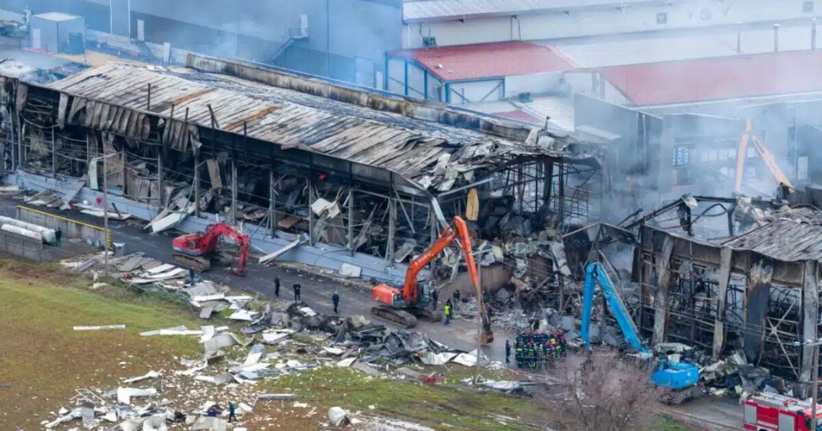 ΤΟ ΕΙΧΑΝ ΣΤΟ ΥΠΟΓΕΙΟ: ΕΤΣΙ ΞΕΚΙΝΗΣΕ Η ΦΩΤΙΑ ΣΤΟ ΕΡΓΟΣΤΑΣΙΟ ΒΙΟΛΑΝΤΑ ...